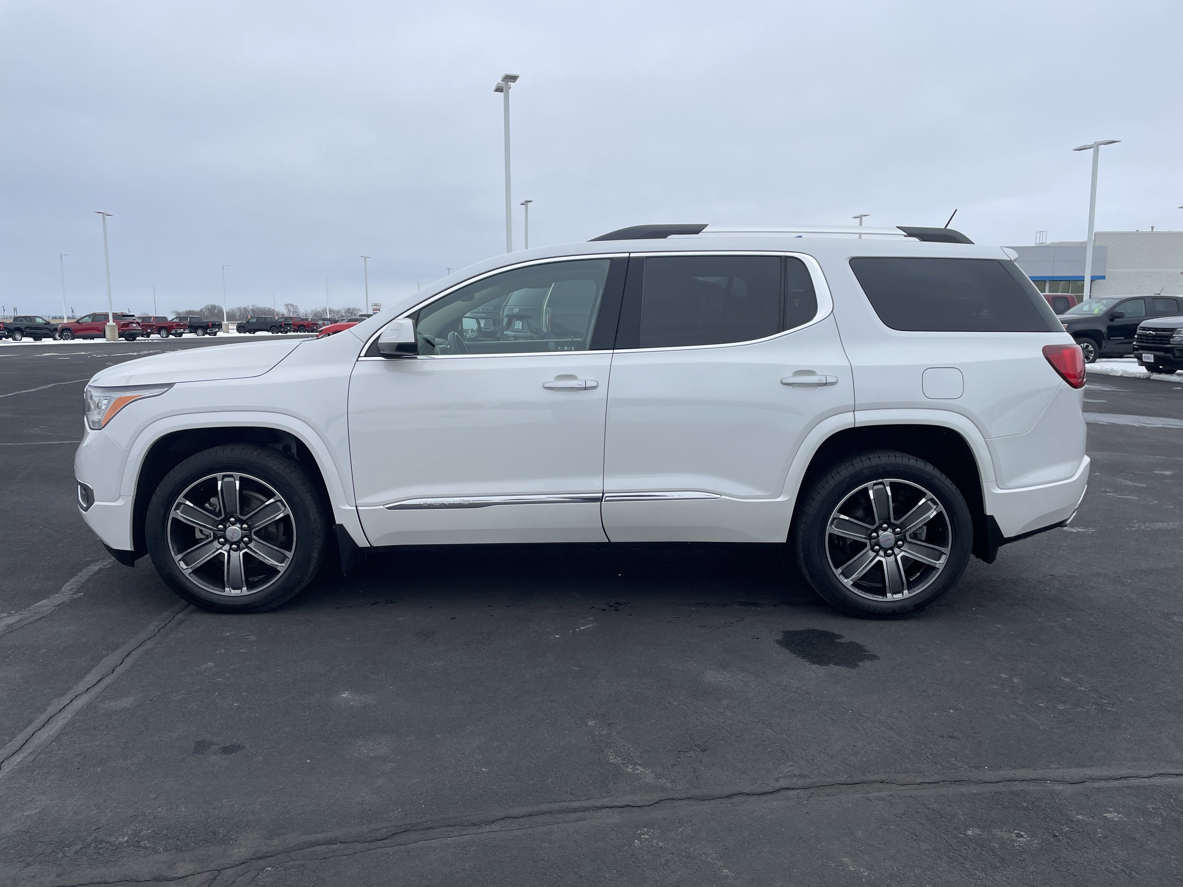 2017 GMC Acadia Denali Belle Plaine MN | Matt Saxe Chevrolet 1GKKNXLS0HZ127567